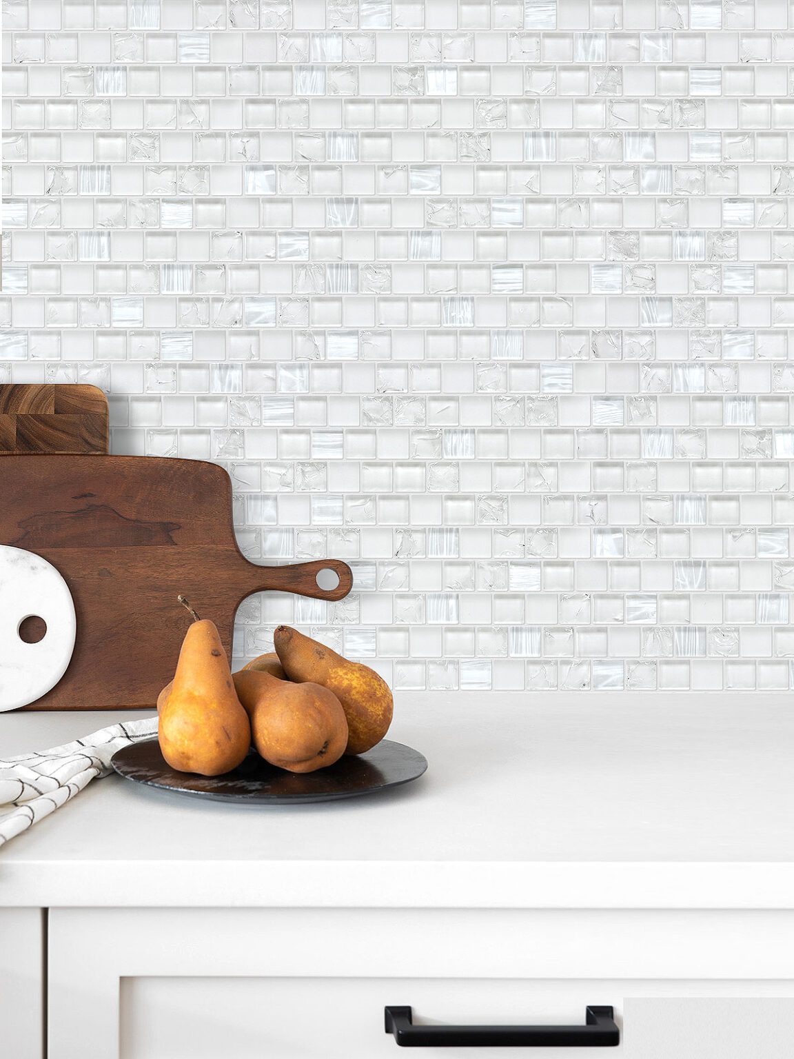 White Shell and Crackle Glass Mosaic Backsplash Tile