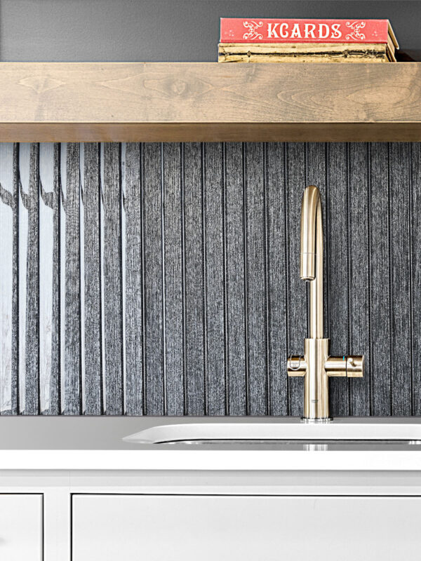 Shimmery Black Glass Modern Backsplash Tile