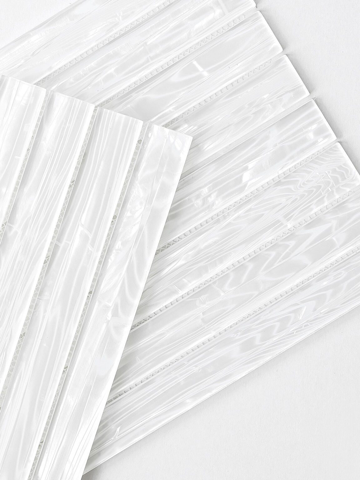 Shell Glass Elegant Backsplash Tile