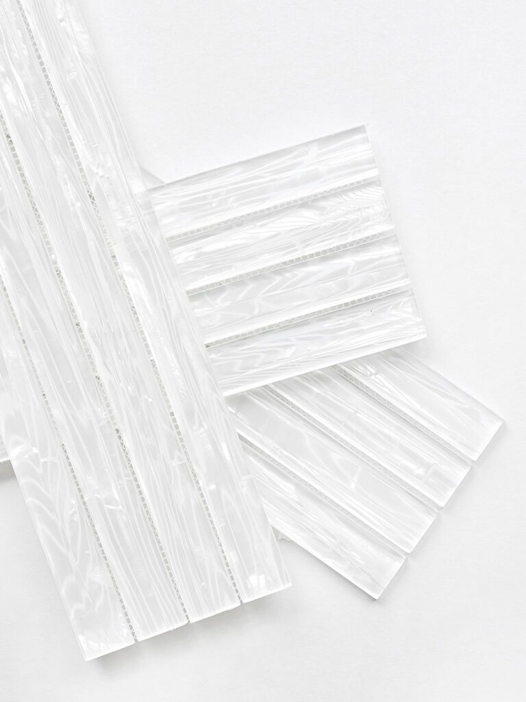 Shell Glass Elegant Backsplash Tile