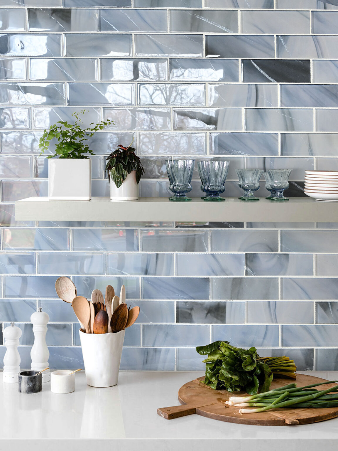 GLASS - Backsplash.com | Kitchen Backsplash Products & Ideas