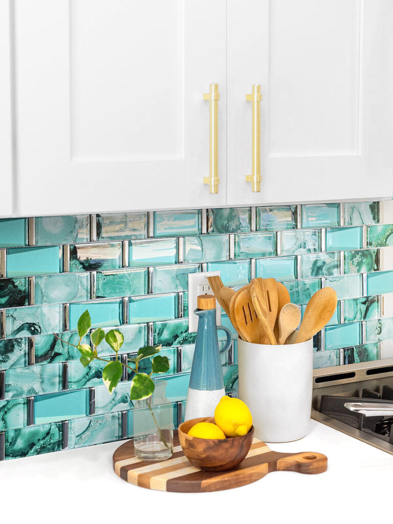 Green Unique Glass Subway Beveled Glass Backsplash Tile