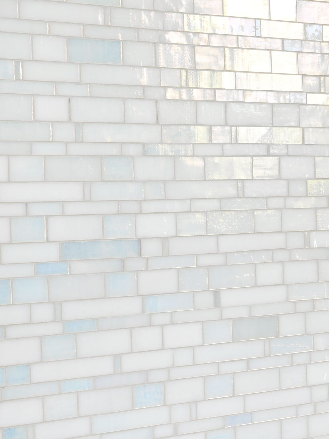 White & Iridescent Blue Glass Tile – Coastal Mosaic Look - BA7016